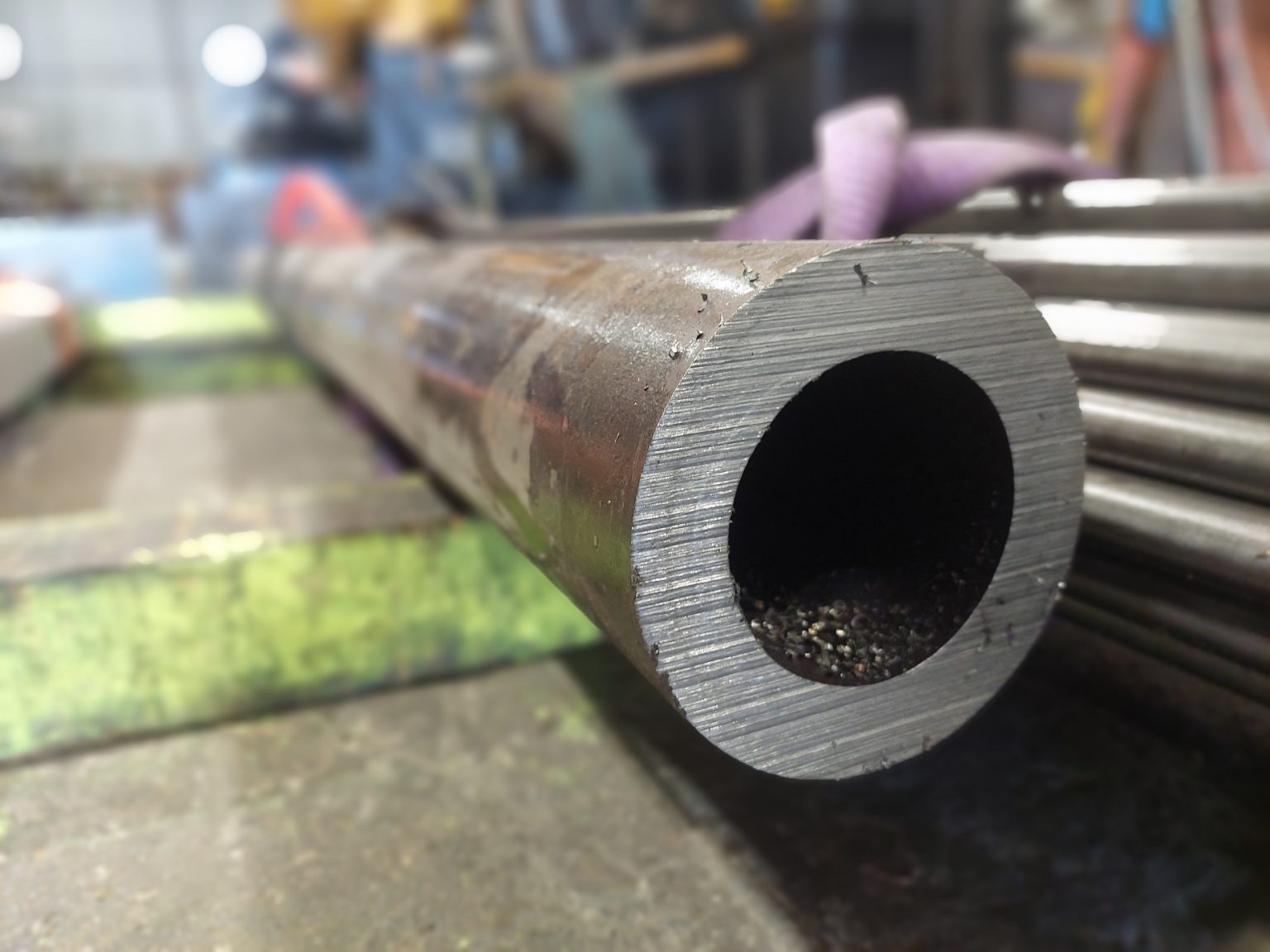 BARRA PERFORADA ST52 - S355 - Aceros Llobregat